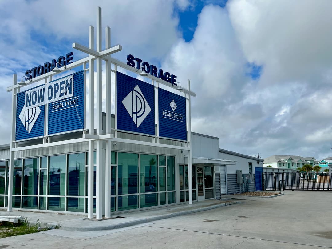 Pearl Point Storage - Everything deserves a home.